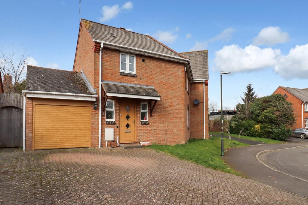 POUND WAY, SOUTHAM, WARWICKSHIRE, CV47 3 bed semi-detached house for ...
