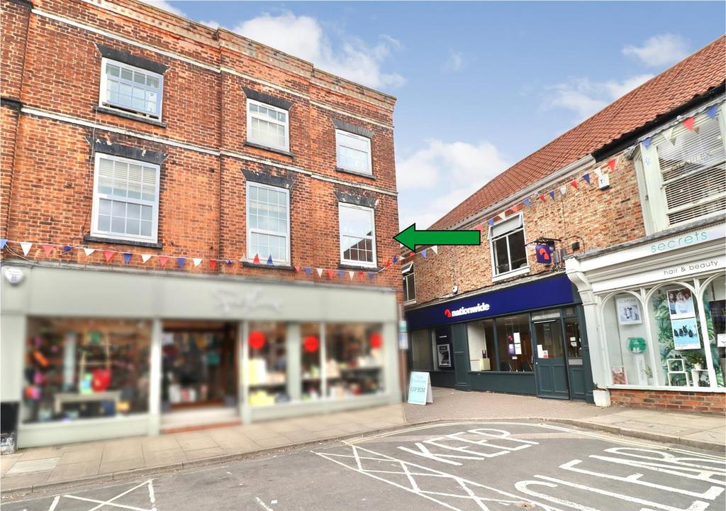 Clarkes Lane, Pocklington 2 bed flat - £725 pcm (£167 pw)