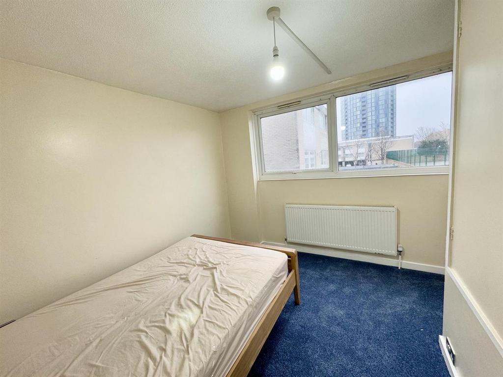 Wellesley Road, Croydon 2 bed maisonette to rent - £1,700 pcm (£392 pw)