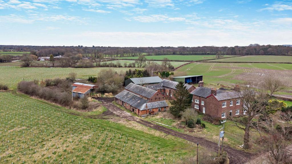 Over Peover, Knutsford 4 bed semi-detached house for sale - £500,000