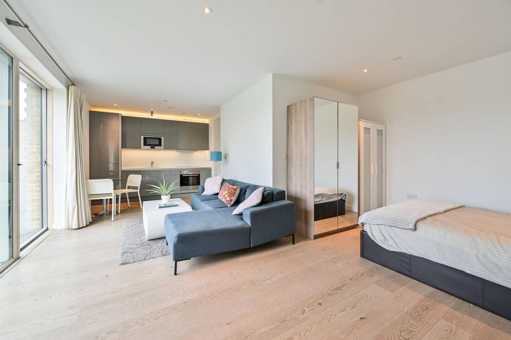 New Paragon Walk, Elephant and... Studio for sale - £350,000
