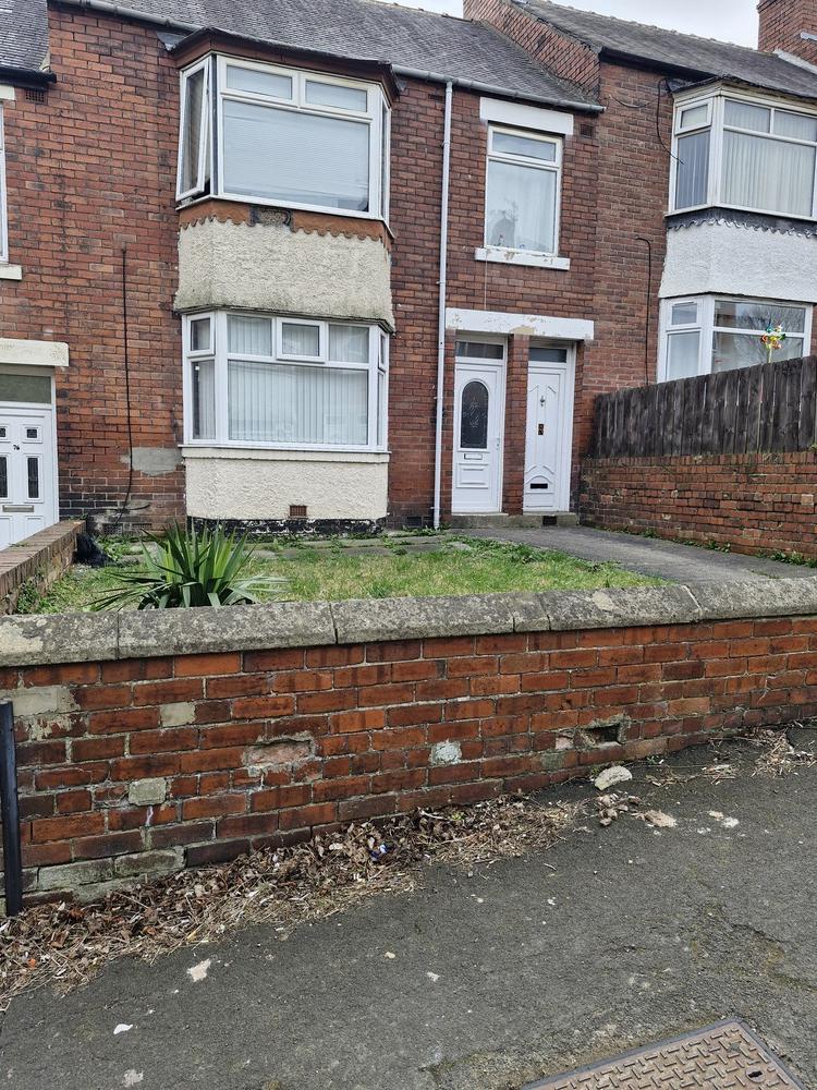 Ridley Gardens, Swalwell NE16 2 bed ground floor flat for sale - £65,000