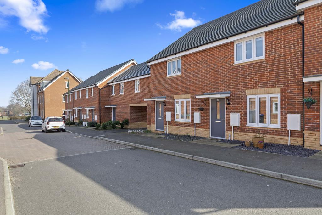 Hassocks Gate, Hassocks, West Sussex... 2 bed terraced house - £400,000