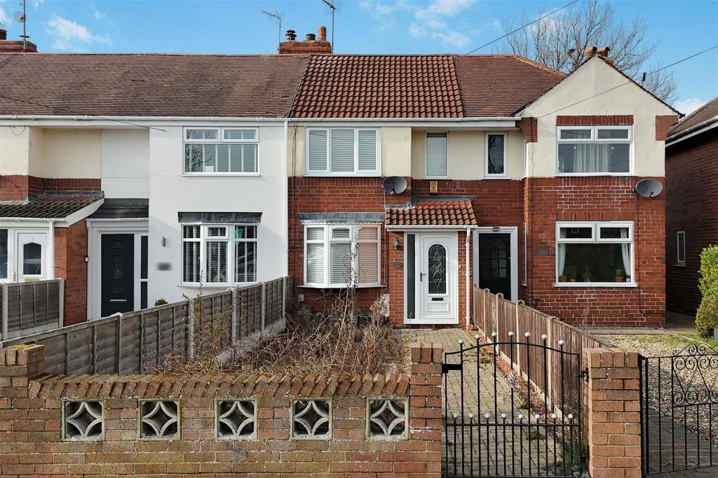 Hotham Road South, Hull 2 bed terraced house - £124,950