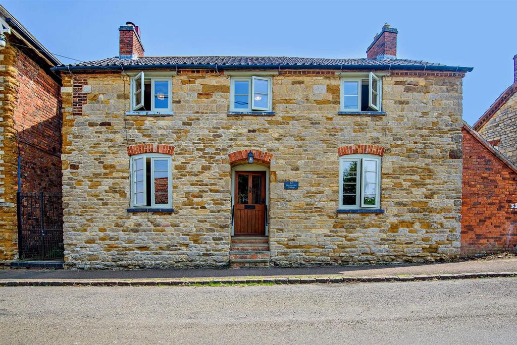 Middle Street, Croxton Kerrial, Grantham 3 bed character property for ...
