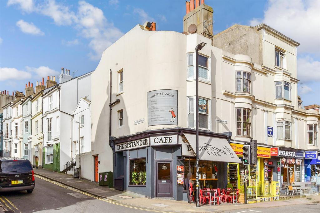 Terminus Road, Brighton BN1 2 bed maisonette - £241,000