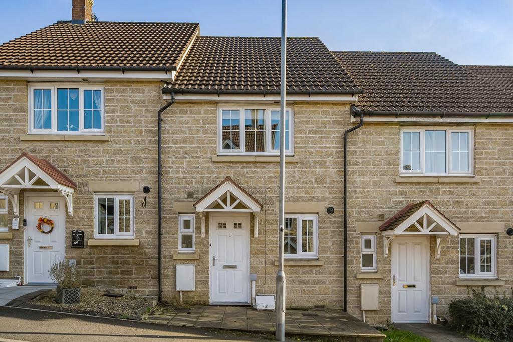 Hillside Drive, Frome, BA11 2 bed terraced house - £240,000