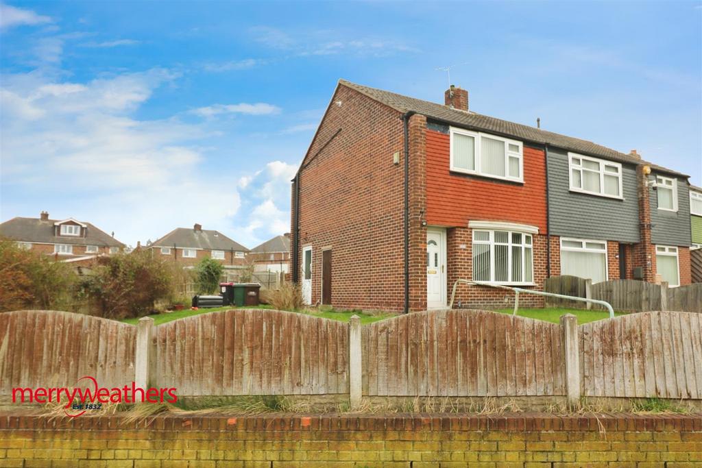 Thorogate, Rawmarsh, Rotherham 3 bed semi-detached house for sale - £ ...