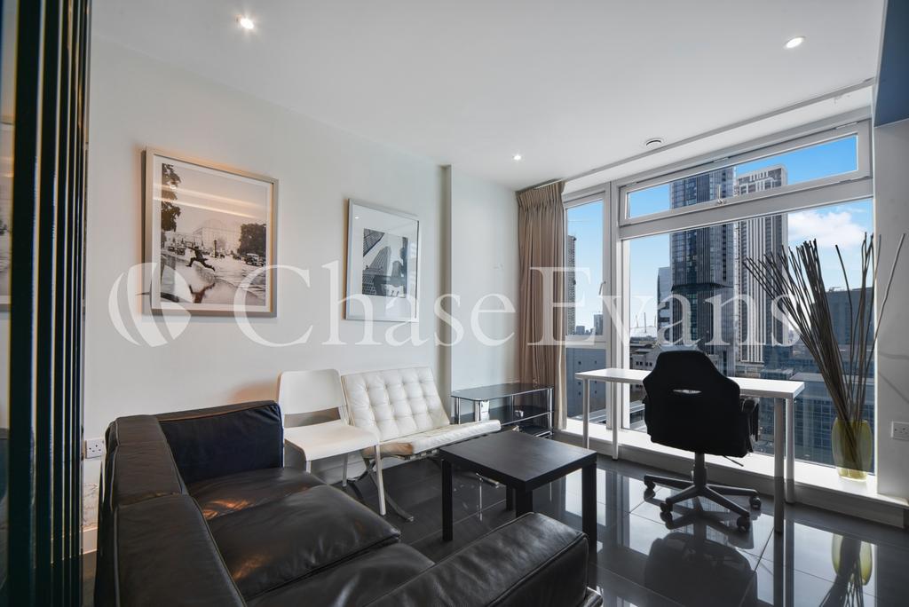 Pan Peninsula Square, Canary Wharf... Studio - £1,907 pcm (£440 pw)