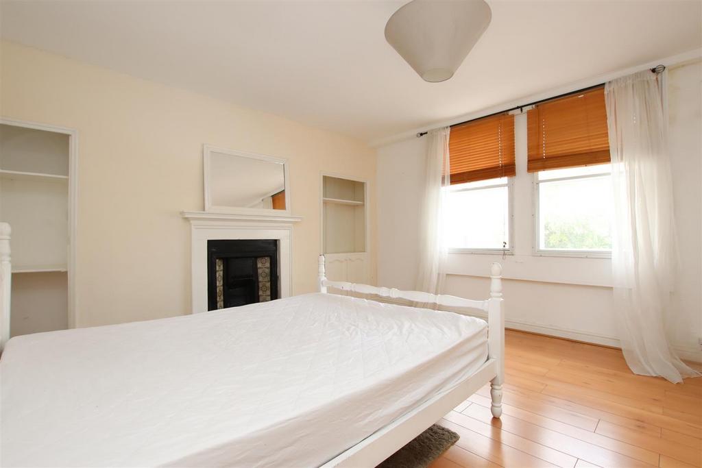 22 Walcot Buildings, Bath BA1 2 bed flat to rent - £1,600 pcm (£369 pw)