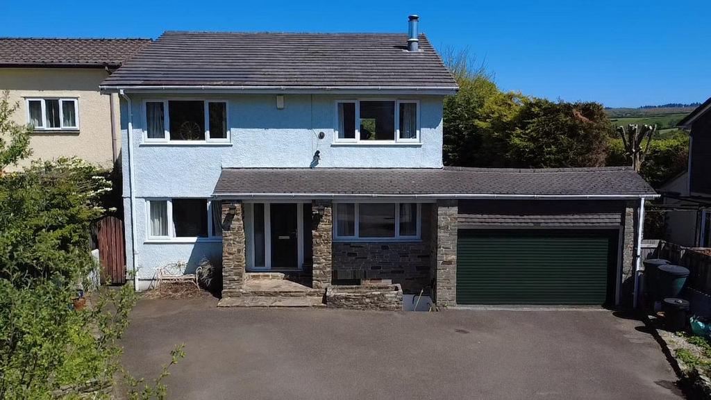 Harrowbeer Lane, Yelverton, PL20 4 bed detached house for sale - £625,000