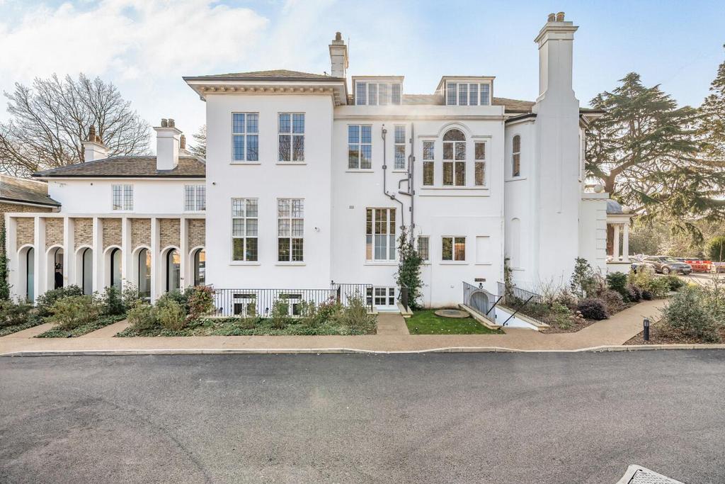 Sydenham Hill, Sydenham, London, SE26 2 bed flat - £900,000