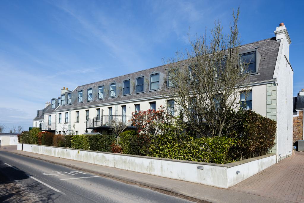 La Route D'ebenezer, Trinity, Jersey 2 bed apartment for sale - £499,000