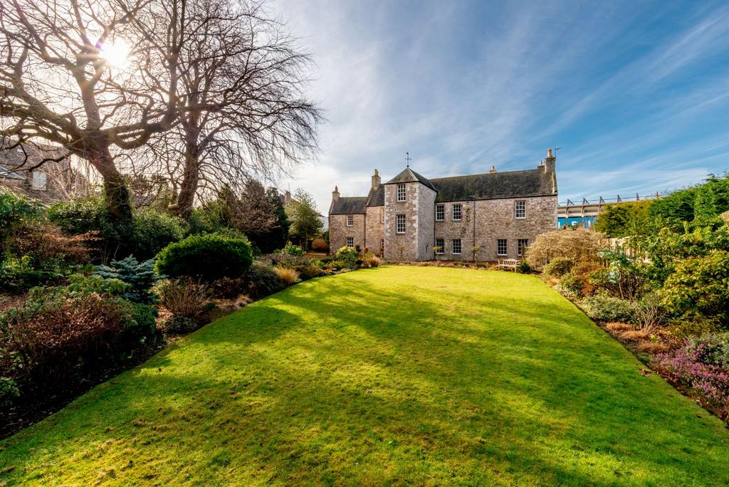 Roseburn House, 68 Roseburn Street... 7 bed detached house - £995,000