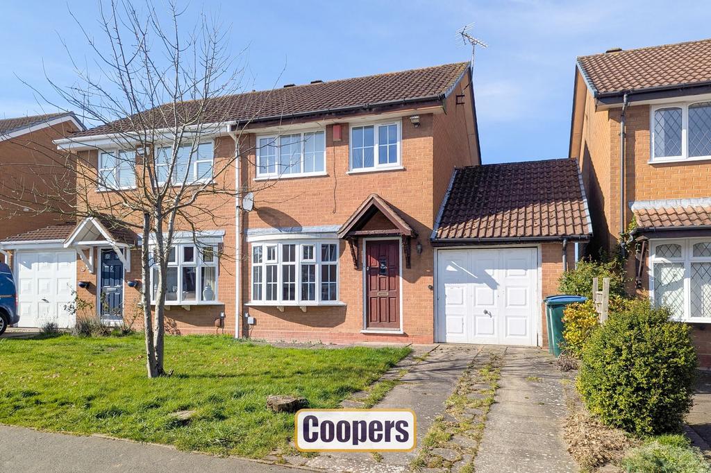 Appledore Drive, Allesley Green, CV5 3 bed semi-detached house - £289,995
