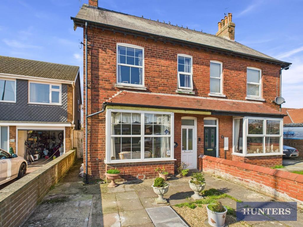 Muston Road, Filey 3 bed semi-detached house - £190,000