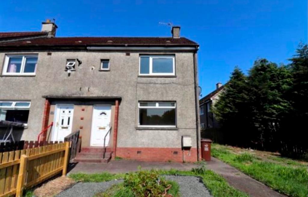 Inverkip Drive, Shotts ML7 2 bed terraced house - £795 pcm (£183 pw)
