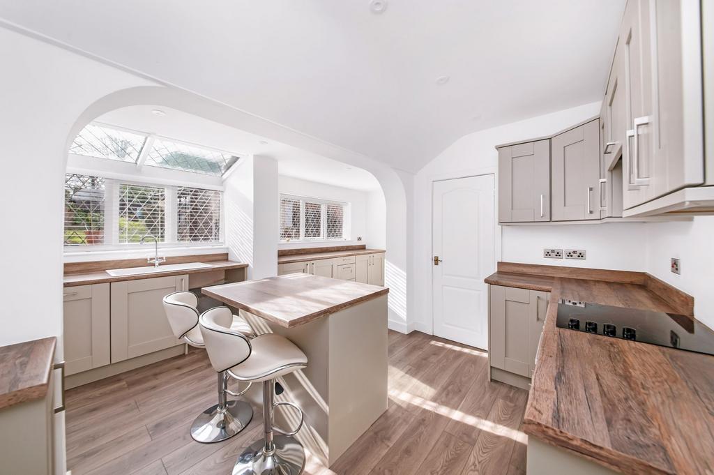George Lane, Notton, WF4 4 bed detached bungalow for sale - £560,000