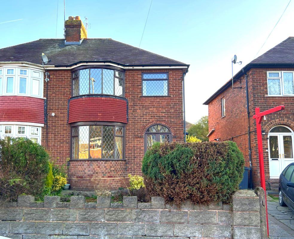 7 Devon Road, Willenhall, WV13 2RR 3 bed semi-detached house - £125,000