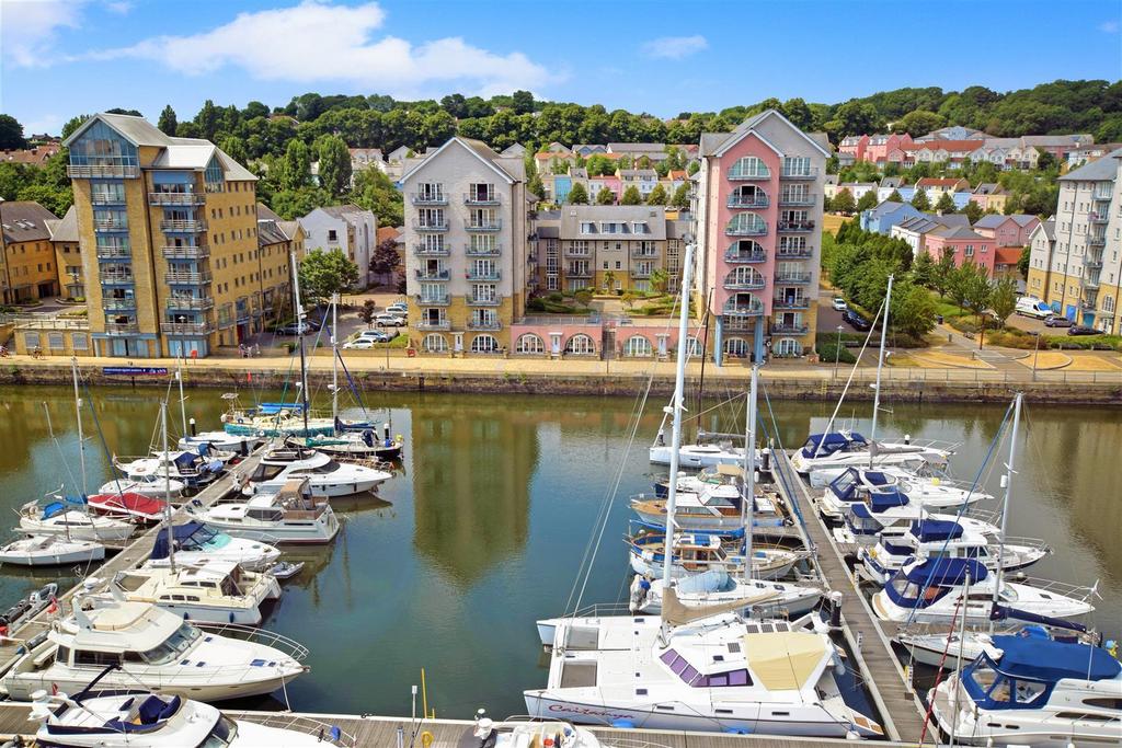 Lower Burlington Road, Portishead 2 bed apartment - £315,000