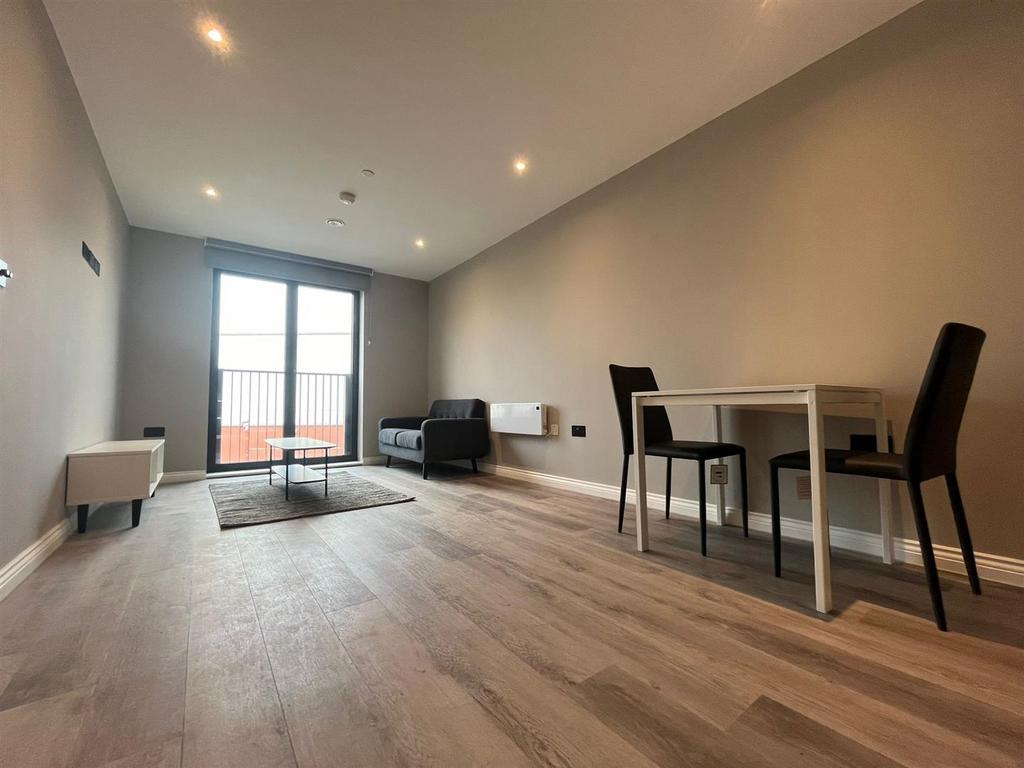 Springwell Gardens, Whitehall Road... 1 bed apartment to rent - £1,100 ...