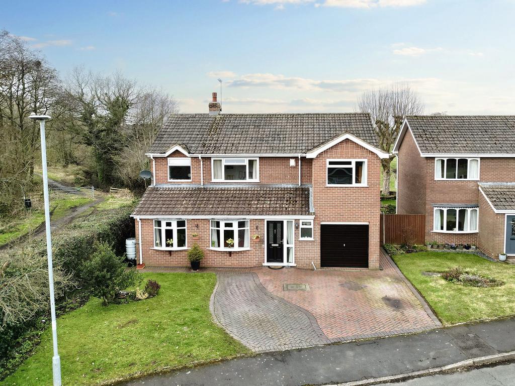Meadow View, Yarnfield, ST15 4 bed detached house - £425,000