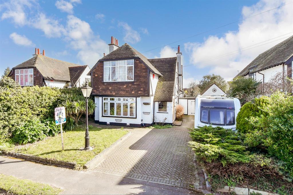 Northdown Way, Margate CT9 4 bed detached house - £396,000
