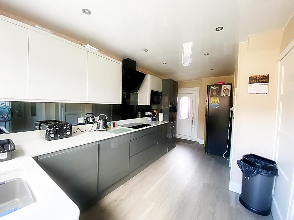 Matfen Gardens, High Howdon, Wallsend 3 bed terraced house - £130,000