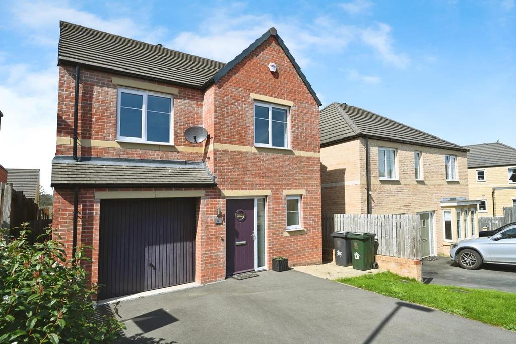 Church Close, Apperley Bridge, 4 bed detached house for sale - £380,000