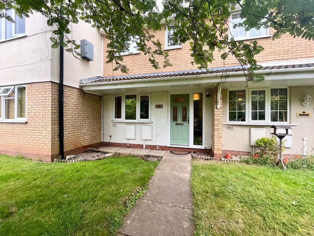 Foxdale Drive, Brierley Hill DY5 3 bed terraced house - £185,000