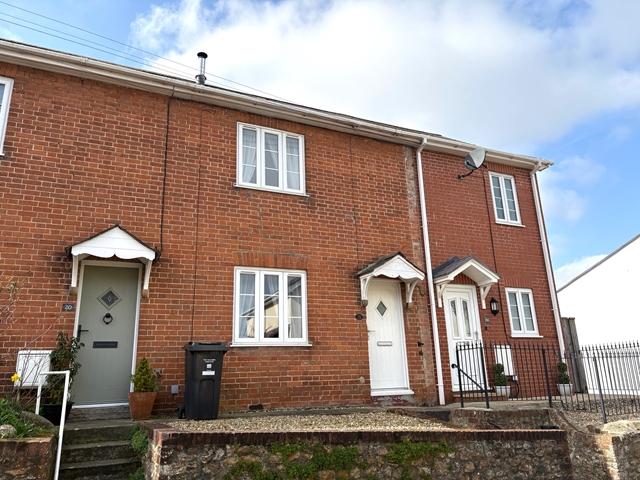 Clapper Lane, Honiton EX14 2 bed terraced house - £220,000