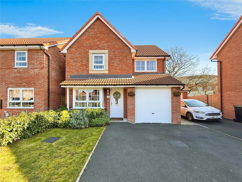 Pius Avenue, Lincoln LN6 3 bed detached house - £285,000