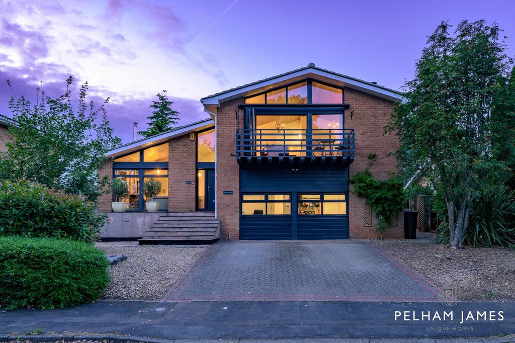 Robins Field, Wansford, PE8 4 bed detached house - £700,000