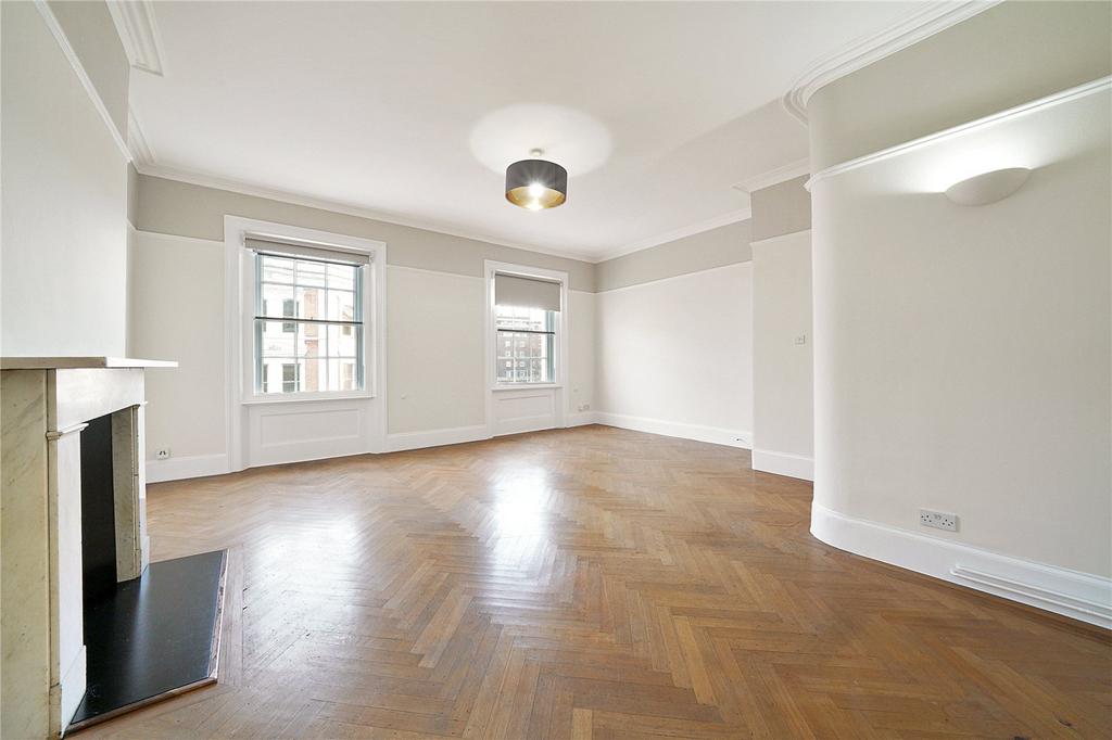 Thurloe Street, London, SW7 3 bed duplex - £4,983 pcm (£1,150 pw)
