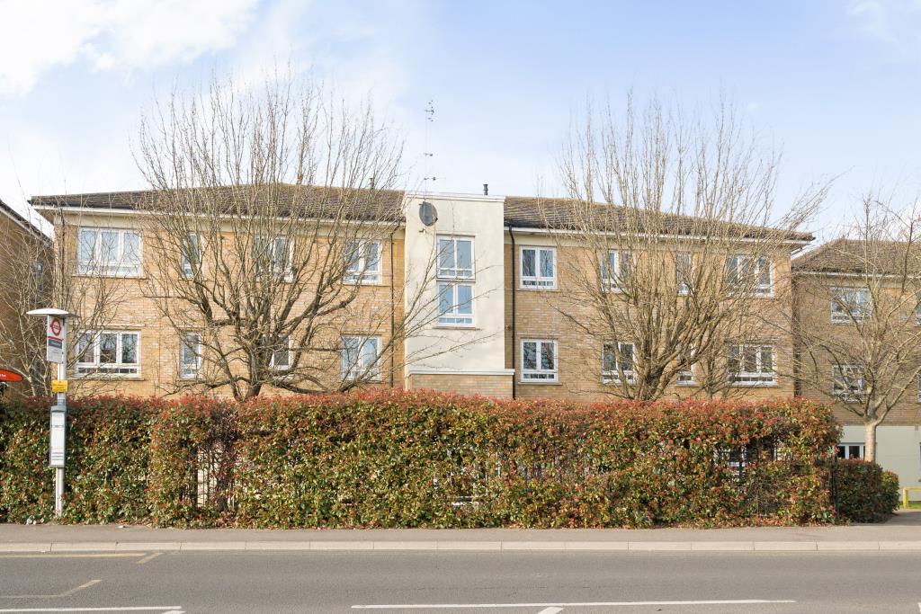 Lower Feltham, Surrey, TW13 2 bed flat for sale - £285,000