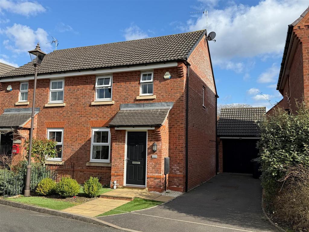 Old Grove Lane, Dickens Heath, Solihull 2 bed semi-detached house for ...