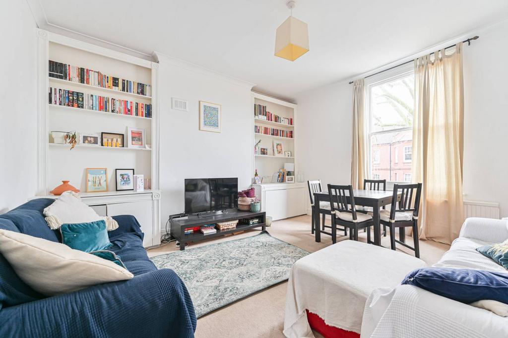 Boundaries Road, Balham, London, SW12 1 bed flat to rent - £3,250 pcm ...