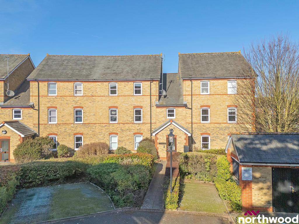 Rainsford Road, Chelmsford, CM1 2 bed flat - £255,000