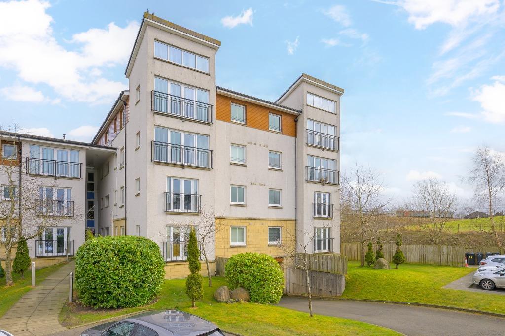 Jardine Place, Bathgate, West... 2 bed flat - £160,000