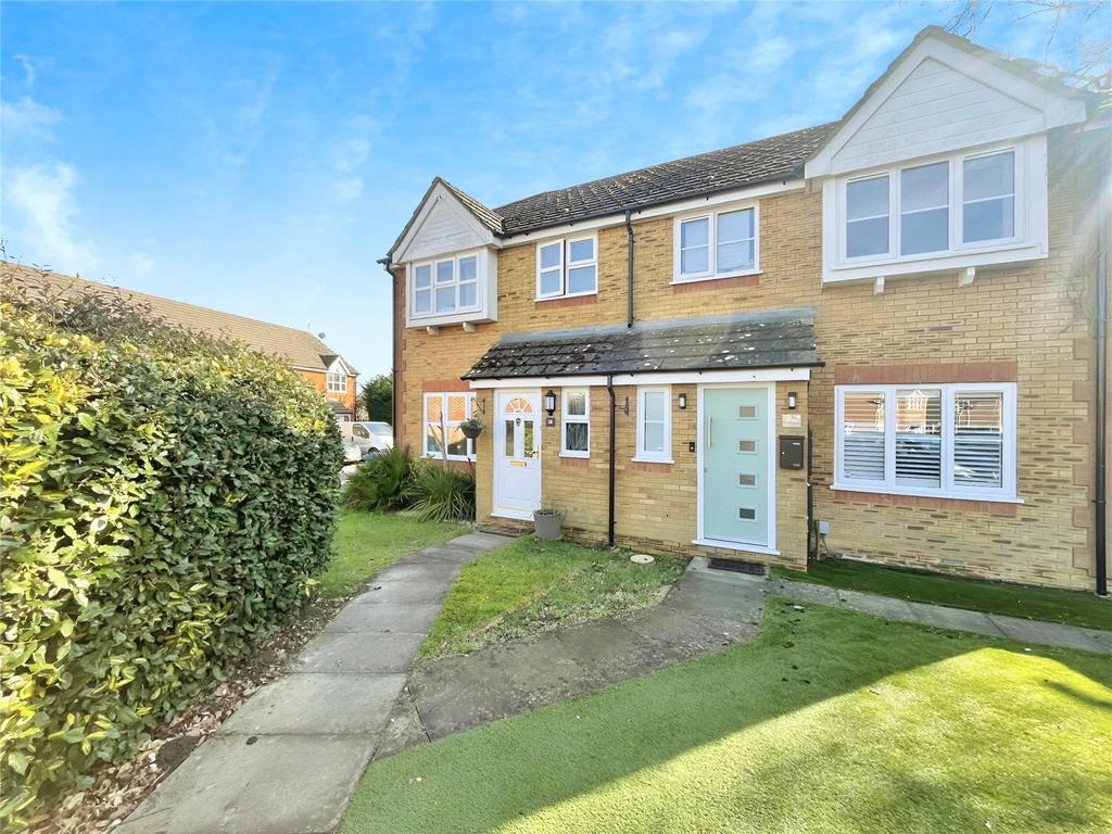 Dunford Place, Binfield, Bracknell 3 bed semi-detached house for sale ...