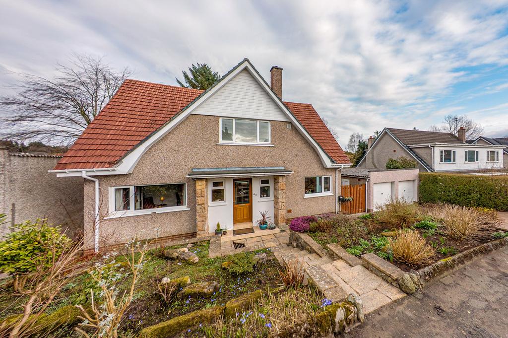 Inveroran Drive, Bearsden 4 bed detached house - £415,000