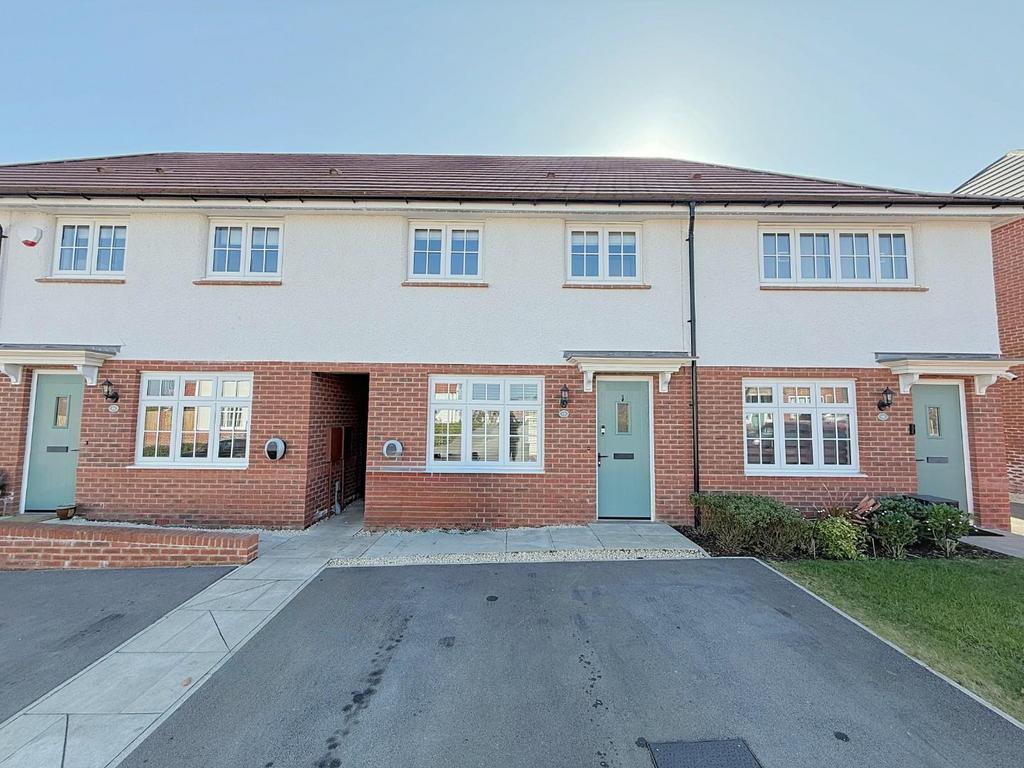 Edward way, New Farnley 3 bed terraced house for sale - £295,000