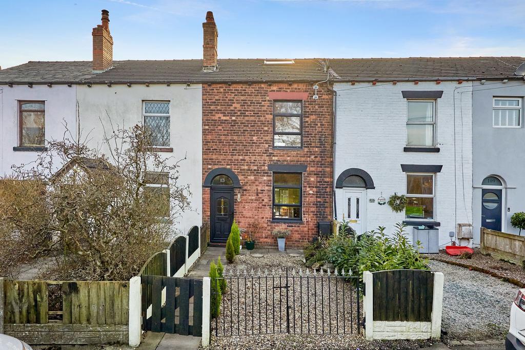 Haigh Road, Wigan WN2 2 bed terraced house - £210,000