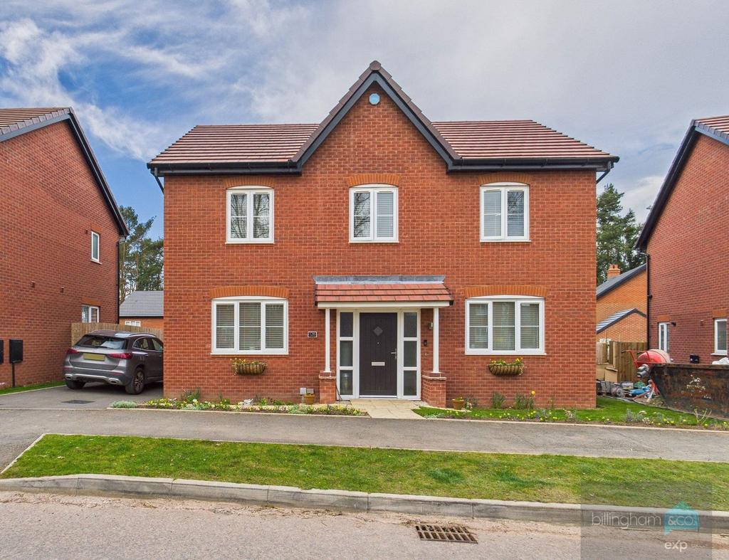 Lea Castle Drive, Kidderminster DY10 4 bed detached house for sale - £ ...