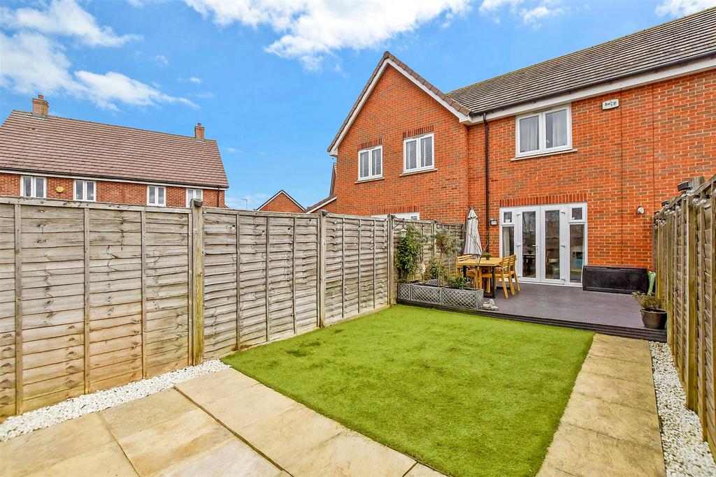 Hook Way, Langley Park, Maidstone, Kent 2 bed terraced house for sale ...
