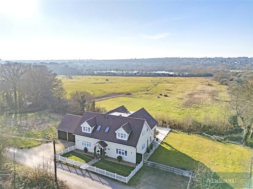 Roding Lane, Essex IG7 4 bed detached house - £1,700,000