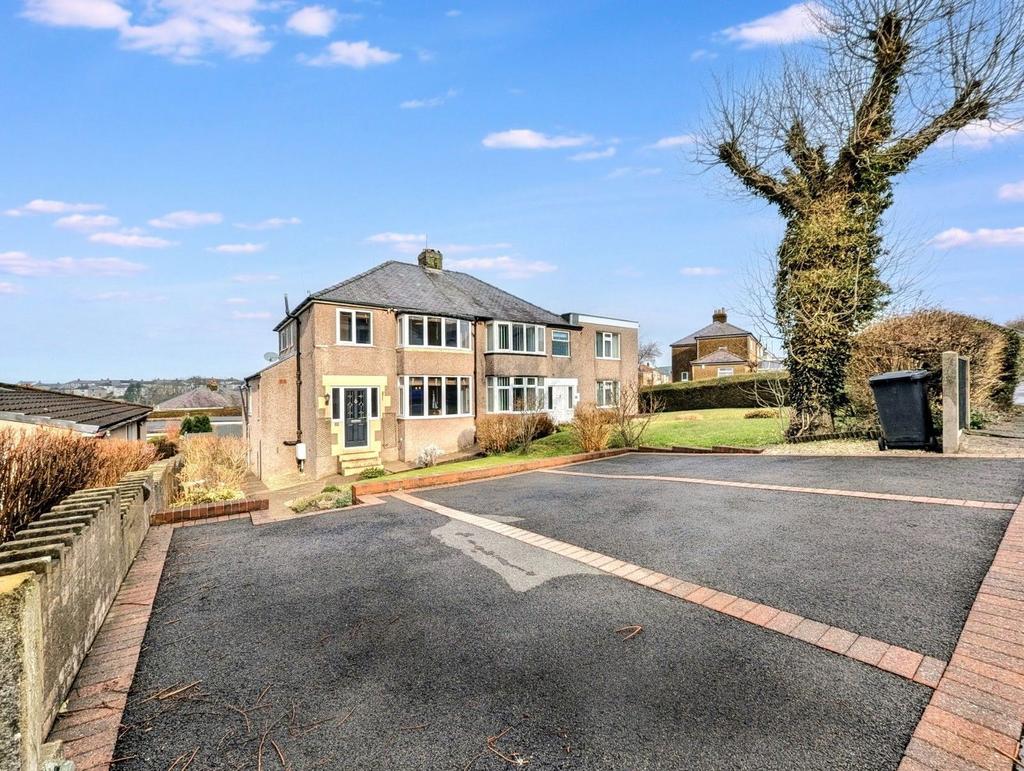 Victoria Road, Whitehaven CA28 3 bed semi-detached house - £220,000