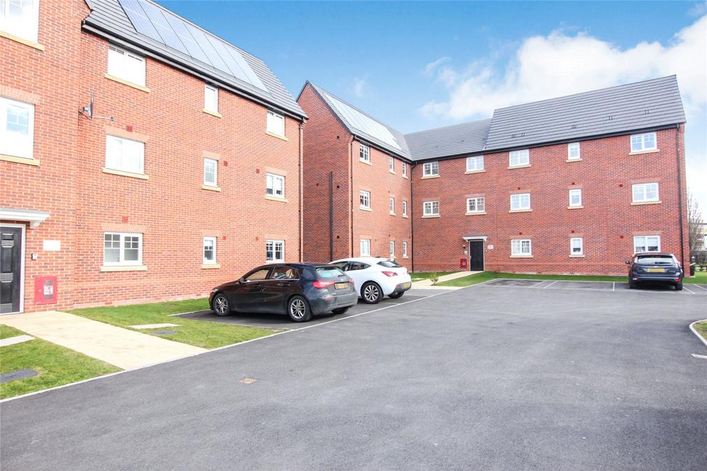 Tiberius Way, Chester, Cheshire, CH4 2 bed flat to rent - £975 pcm (£ ...