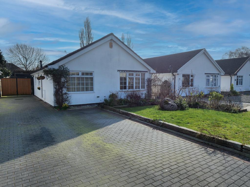 Wakefield Avenue, Bare, Morecambe... 2 bed bungalow - £350,000