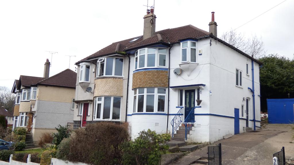 Allerton Grange Drive, Leeds LS17 3 bed semi-detached house for sale ...
